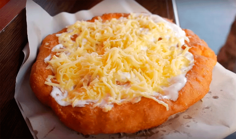 Comer los mejores Lángos de Budapest - La Guía de Budapest